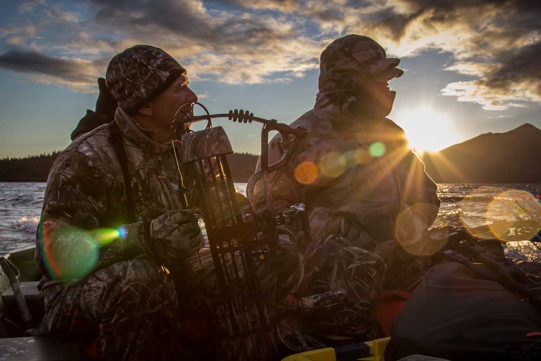 Bowhunting Tips: Expert Archery Gear Reviews & Field Guides